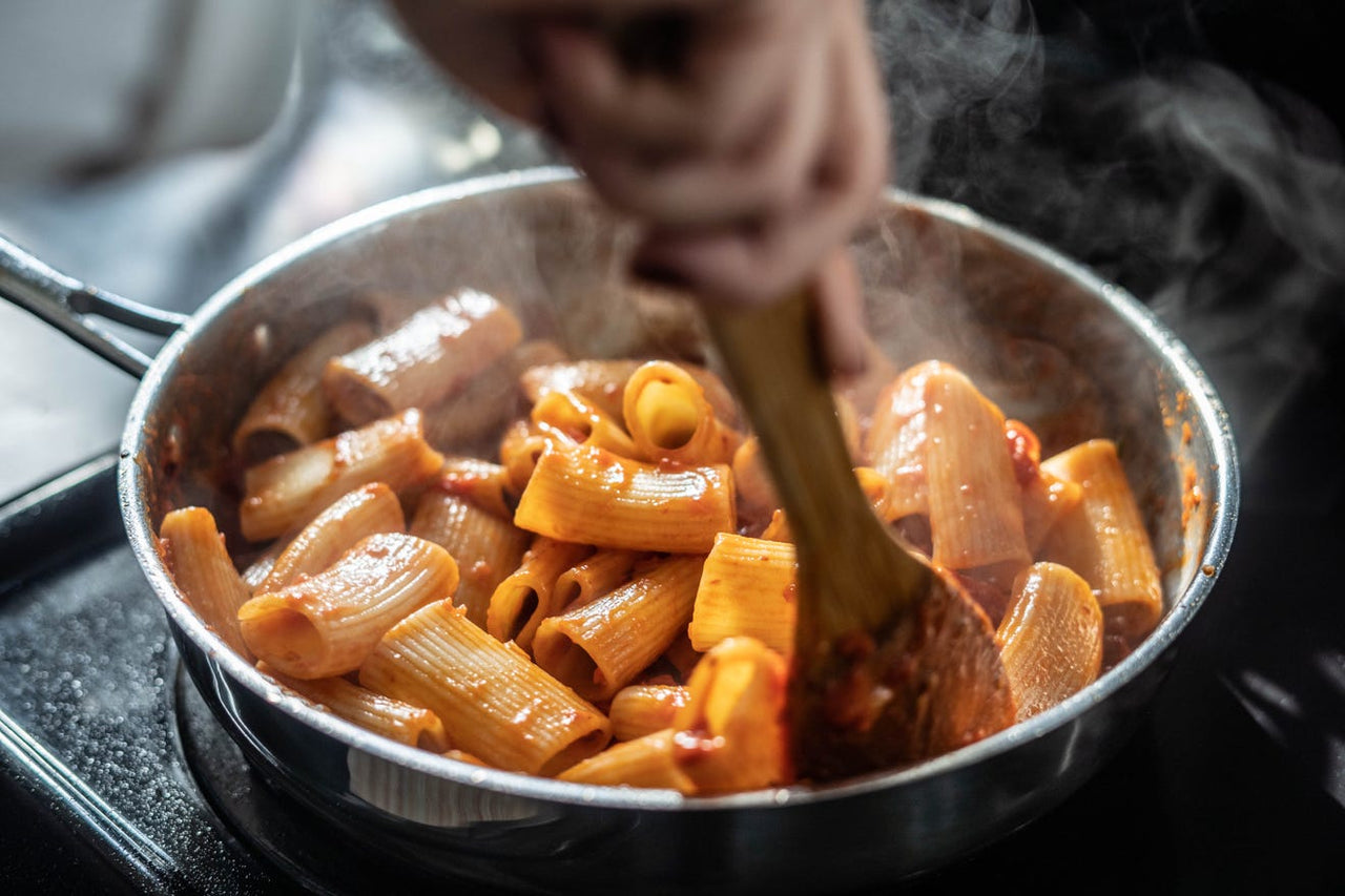 Paccheri Pomodoro with Nora Chilli Flakes – Spicewalla